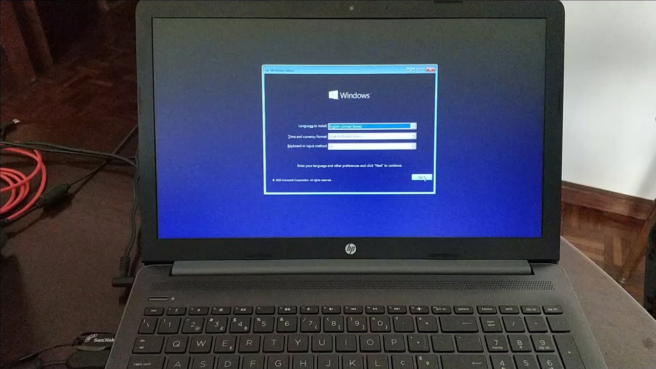 HP 15-da0036np - How to install Windows 10 - YouTube