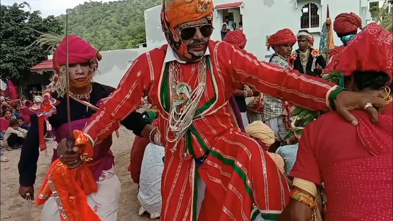 lakhu बंजारा कॉमेडी दुधालिया की गवरी आदिवासी लोक नृत्य, रोमांचक कॉमेडी ...