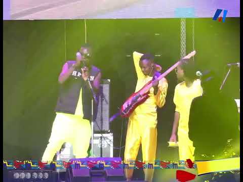 Vichou Love asigaye avuza ivyuma nka vyose vy’umuziki: #Solo ukaja kuri #Battrie , #Piano na #Basse,