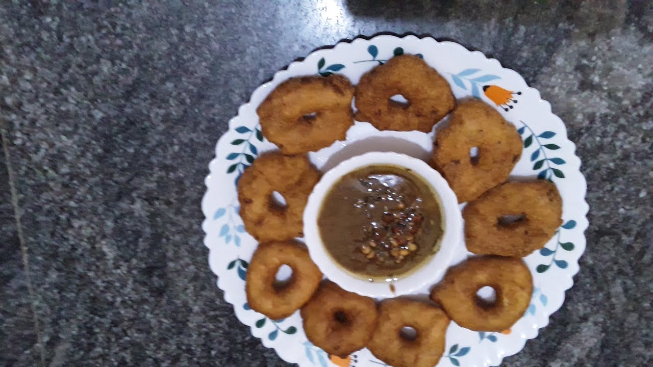 urad dal vada, rawa vada, minapapappu gare, bombay rawa gare - YouTube