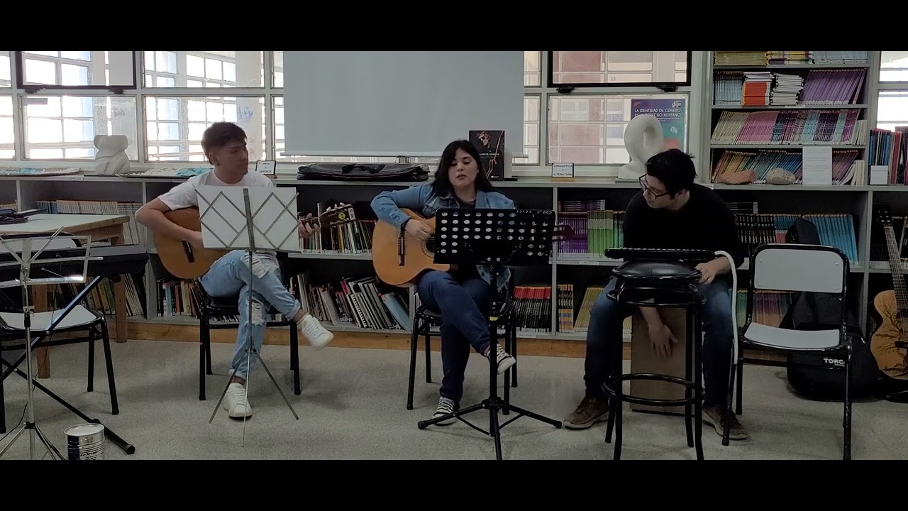 Barro tal vez -Luis Alberto Spinetta- - YouTube