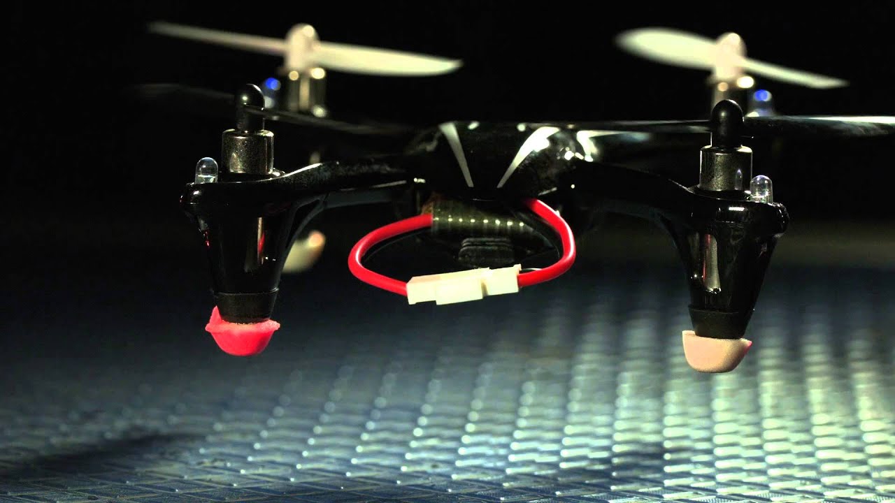 Hubsan X4 H107 L Quadcopter Drone in Slowmotion / Hubsan X4 H107 L ...