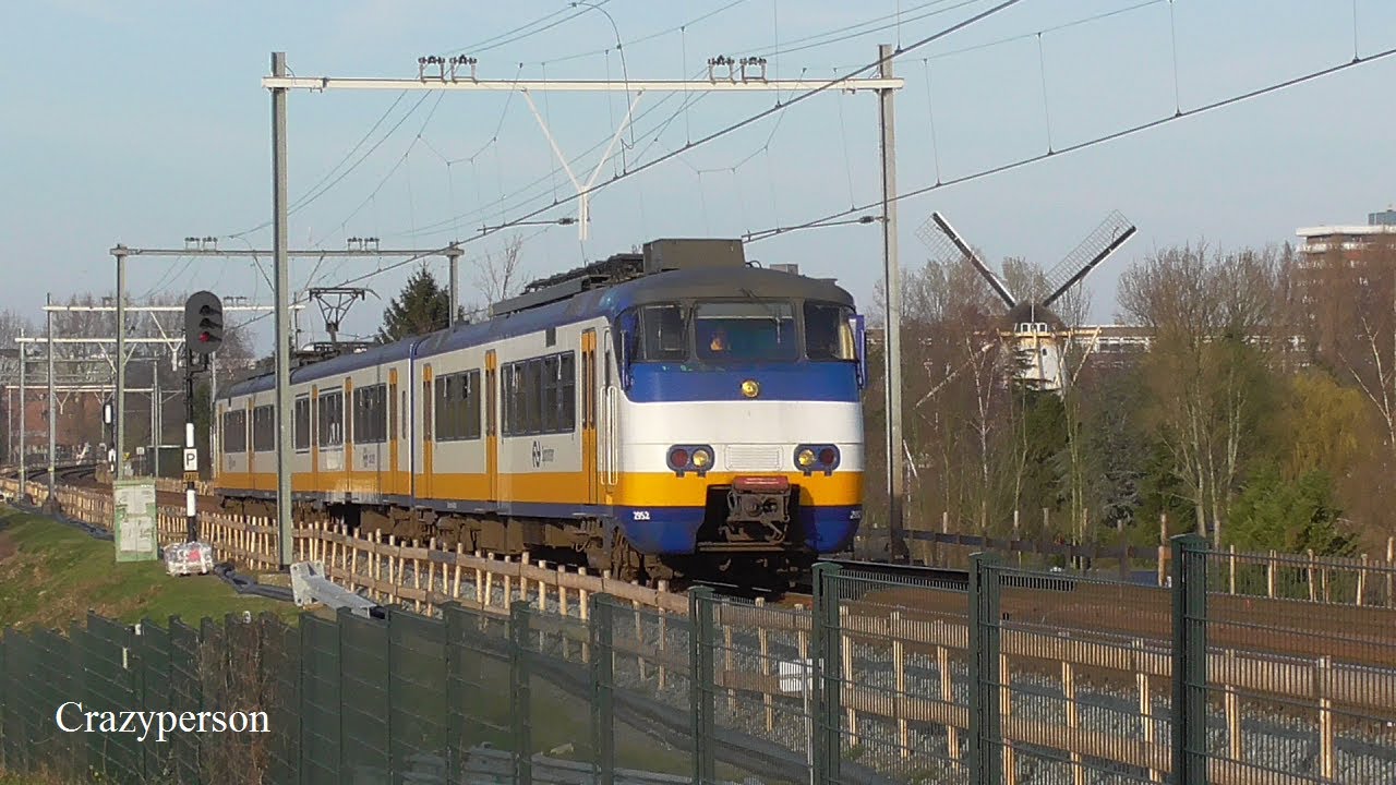 Oude Sprinter Treinen Hoekse Lijn - YouTube
