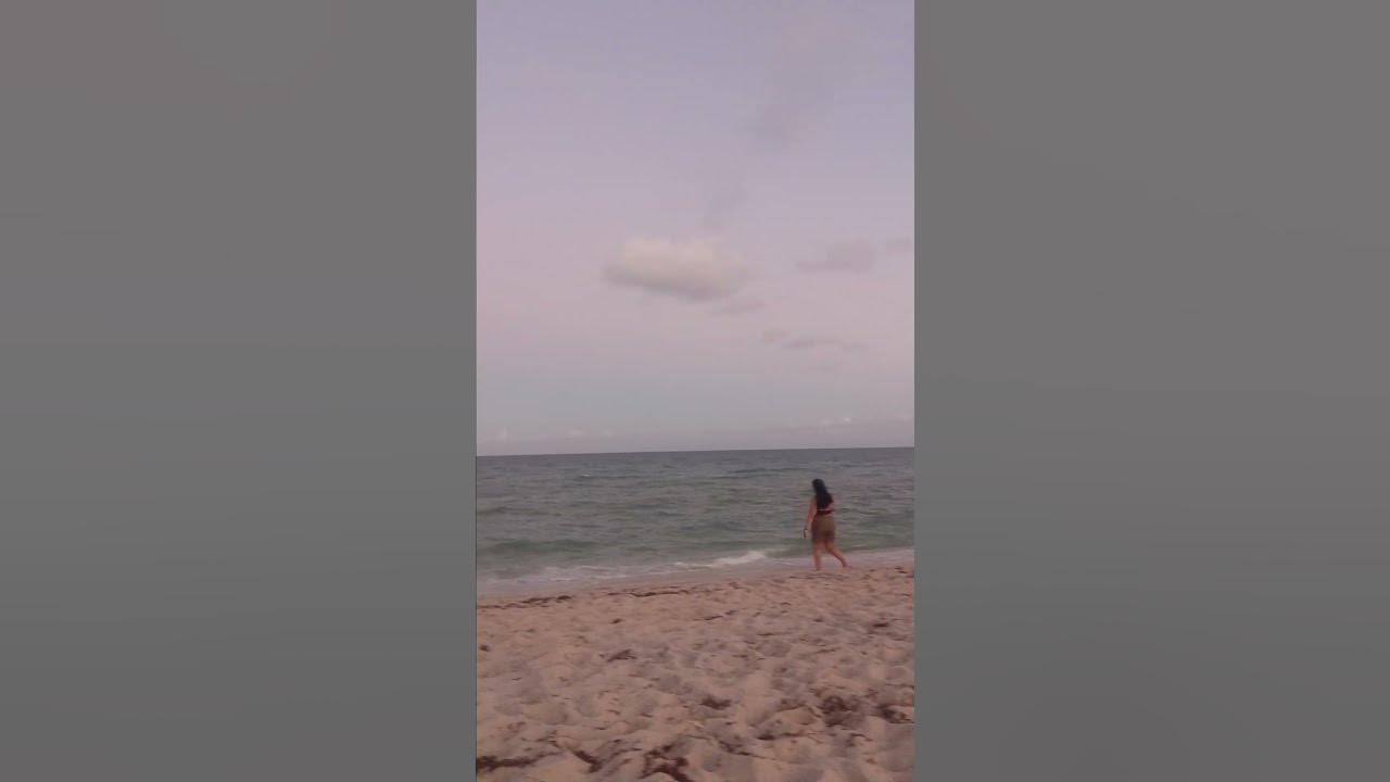 Miami Beach, 4th Street access, Thursday October 24th, 2024 at 6:55 pm.. - YouTube