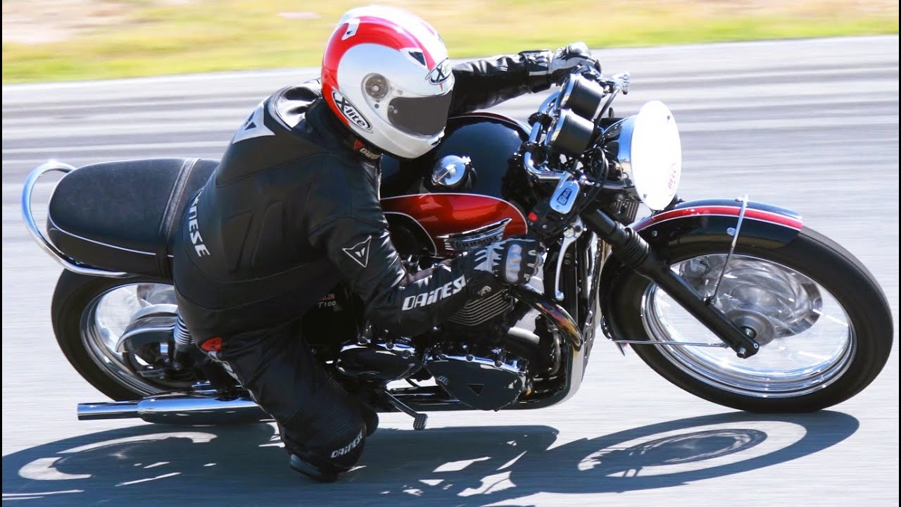 BONNEVILLE T100 "CRANBERRY RED - JET BLACK" 2015 - CIRCUIT DU VAR - YouTube