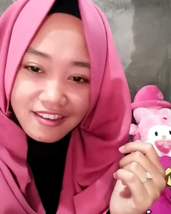 BSI IDOL 2018_11170411_Siti Munawaroh_BSI KARAWANG - YouTube