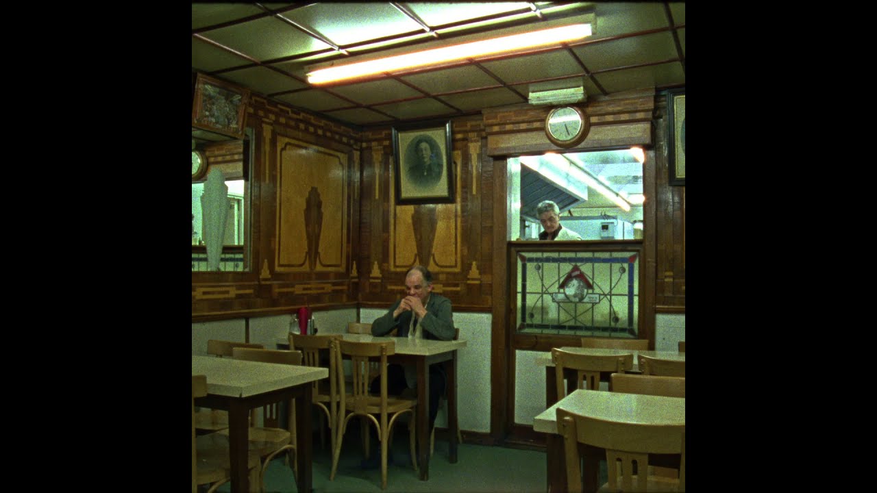 Identikit - Vignette (Yorgos Lanthimos) - YouTube