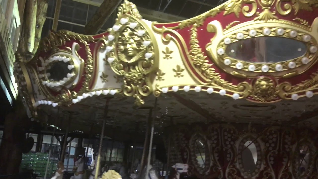 I LOVE DORNEY PARK CHANCE CAROUSEL - YouTube