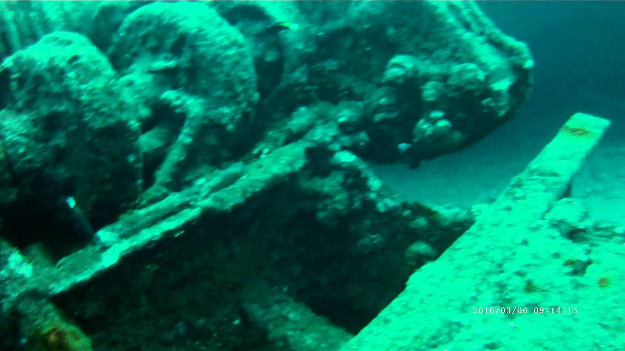 Tarzan Cave Dive, Guam - YouTube