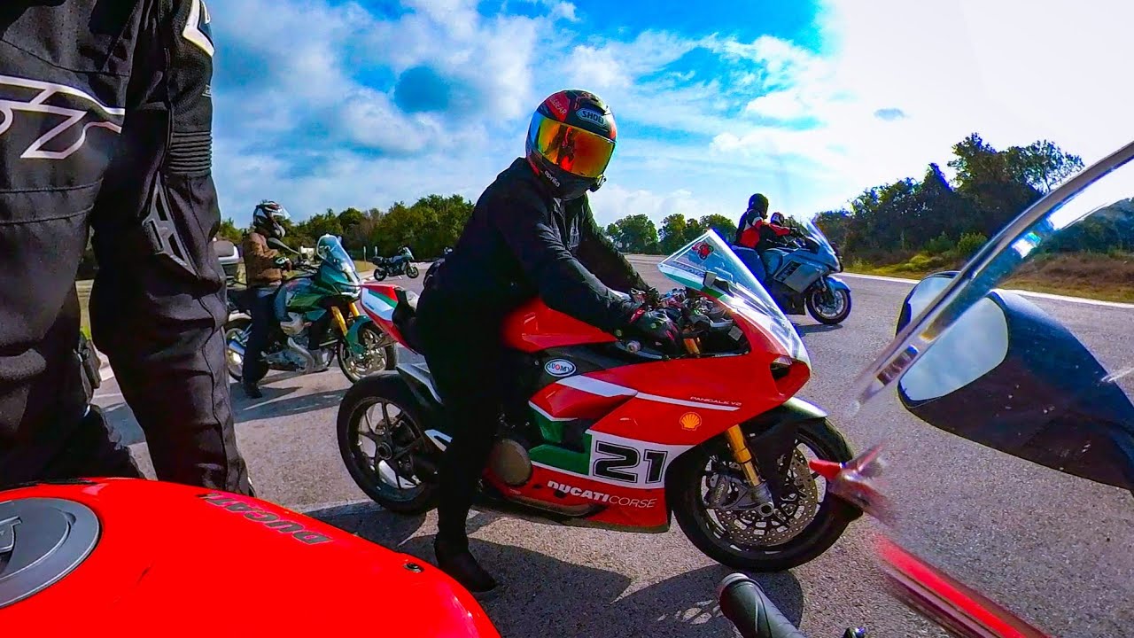 Panigale V2 Troy Bayliss | Following Kathy - YouTube