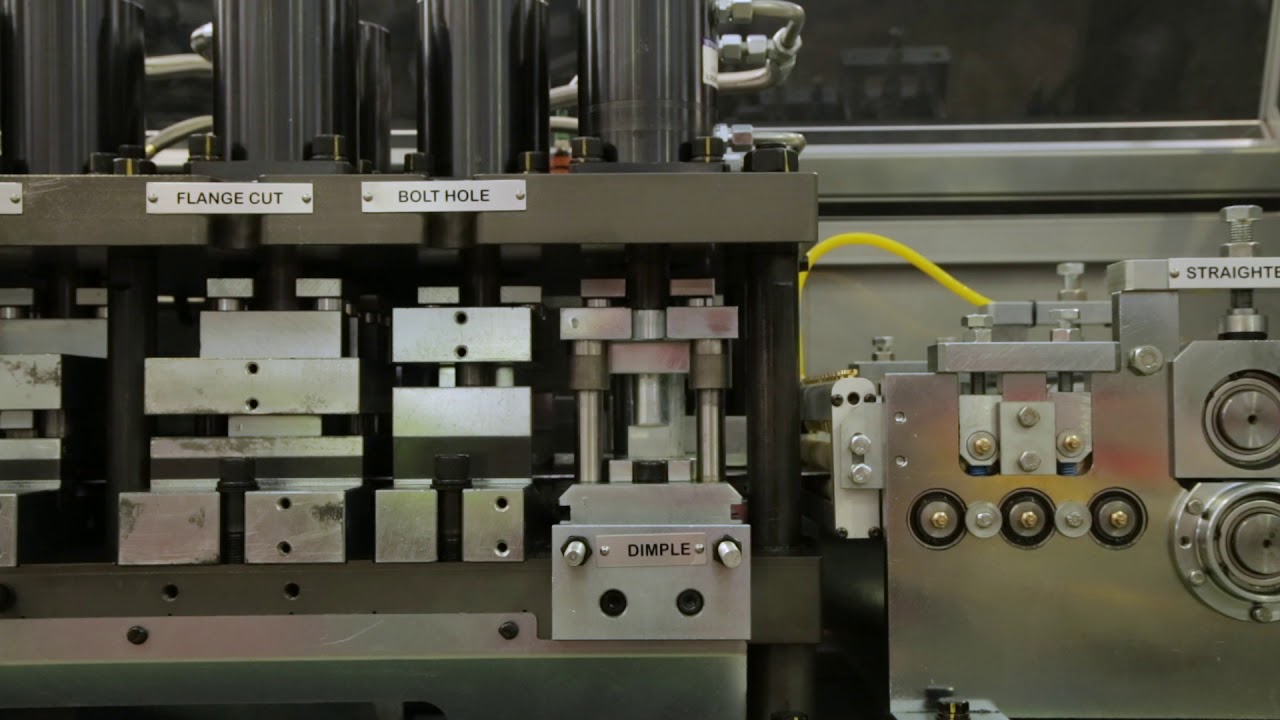 FRAMECAD TF550H: ideal to produce wall frames, trusses and joists - YouTube