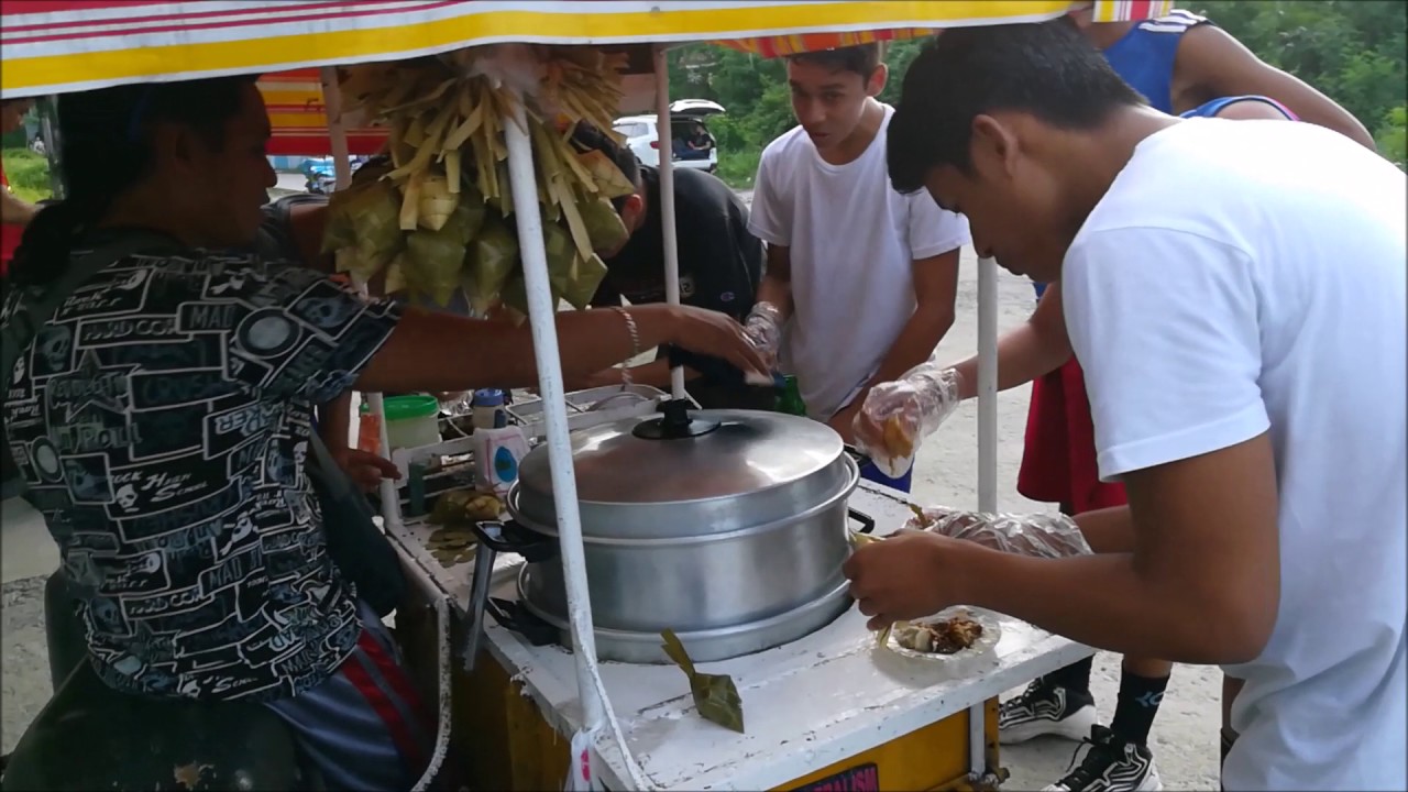 Eating Puso And Siomai On Street Food Cart In Cebu - YouTube