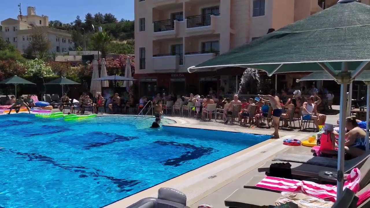 Club Aida May 2022 entertainment team 👍👍👍 - YouTube