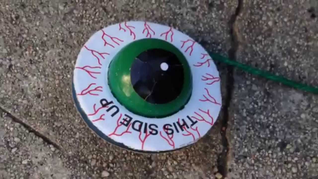 Testing out TNT Crazy Eyeballs Fireworks - YouTube