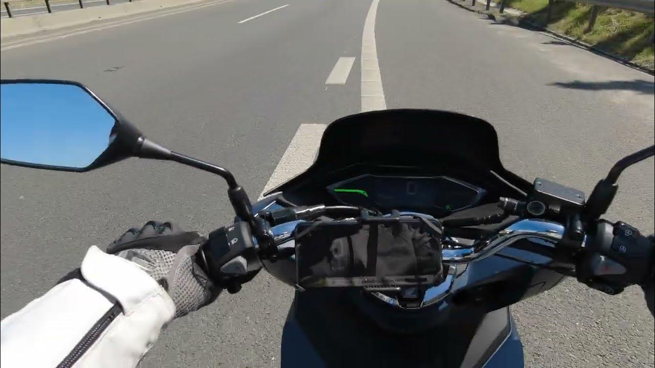 Honda PCX 125 (2023) Top Speed (GPS) - YouTube