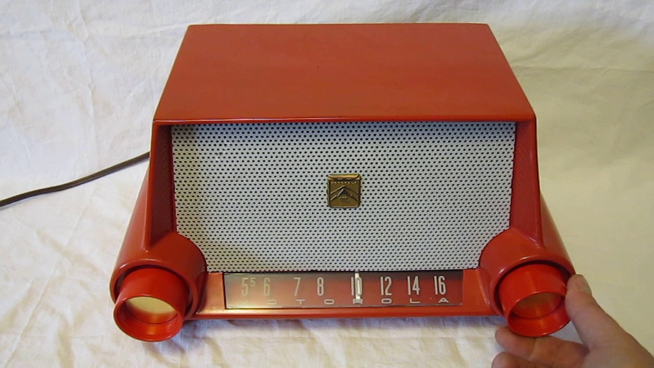 Motorola 53H Radio in Red (1954/55) - YouTube