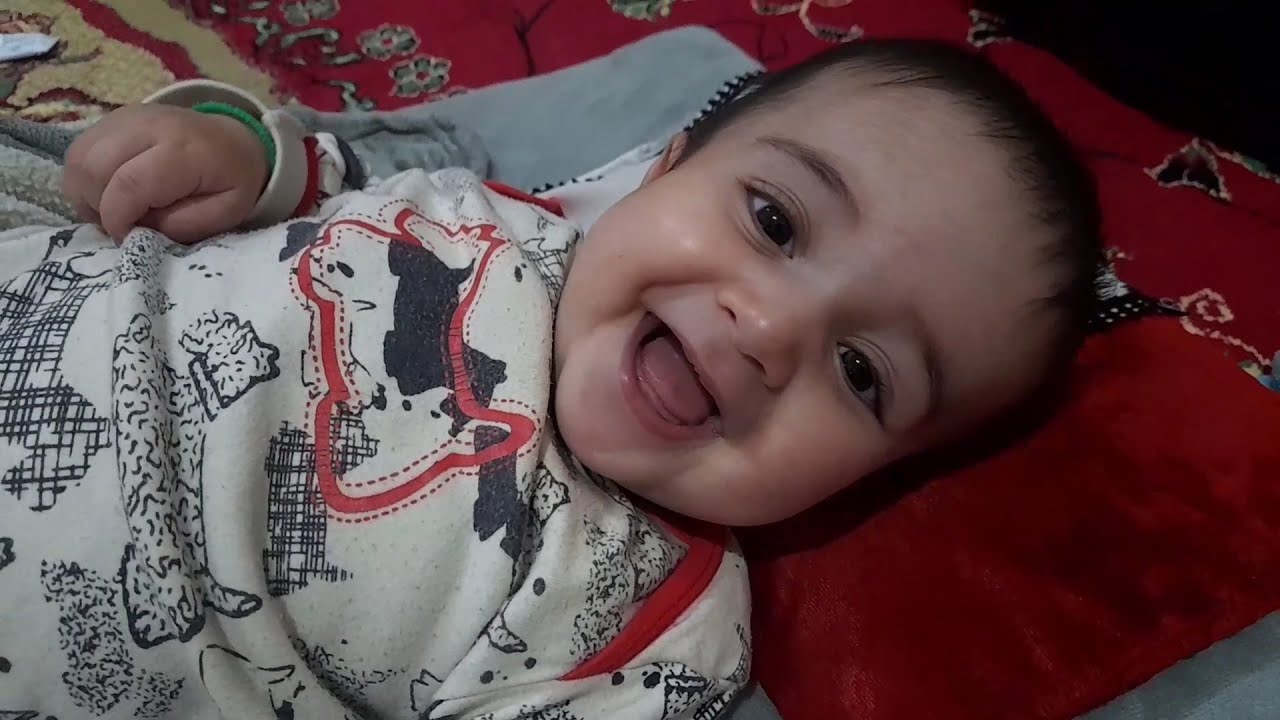 The enthusiasm of a 5-month-old baby in his daily life - YouTube