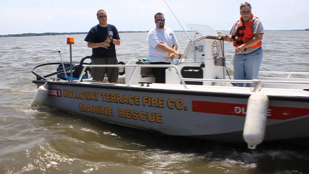 Delaware River Fire-Rescue Boats - YouTube