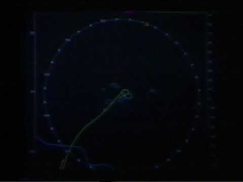 STS 92 Discovery FD 13 Landing op EAB NASA 2000 10 24 - YouTube