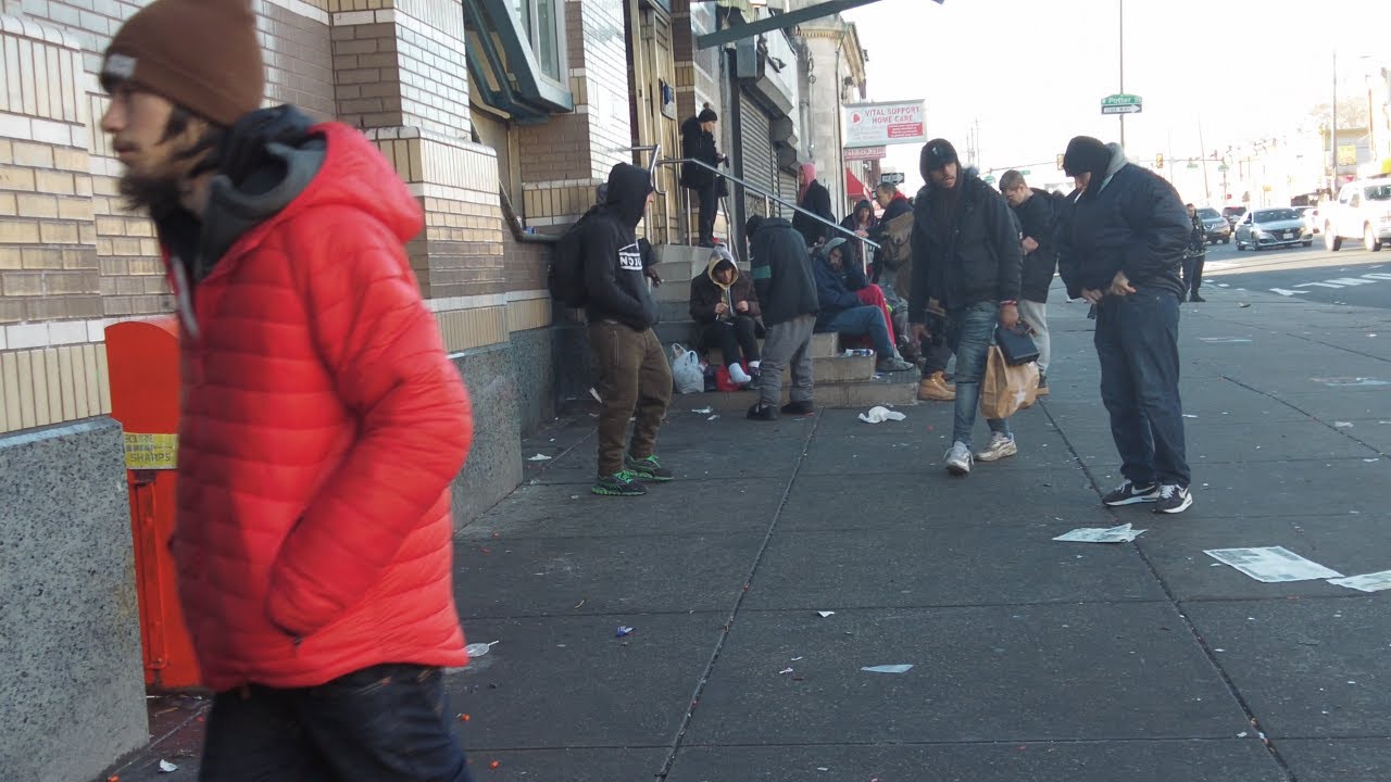 Kensington[ U.S.A]- When Streets DRUG ADDICTS interview GO WRONG ...