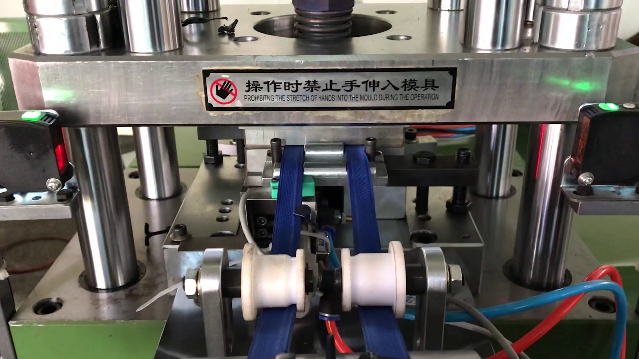 New type auto open-end injection machine(single side slider) - YouTube