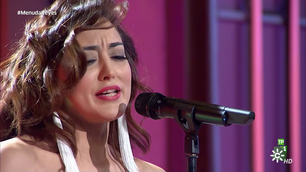 JULIA GARRIDO en Menuda noche -Miénteme- - YouTube
