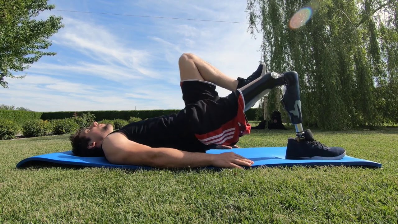 Difficoltà intermedia Bridge Squat - YouTube