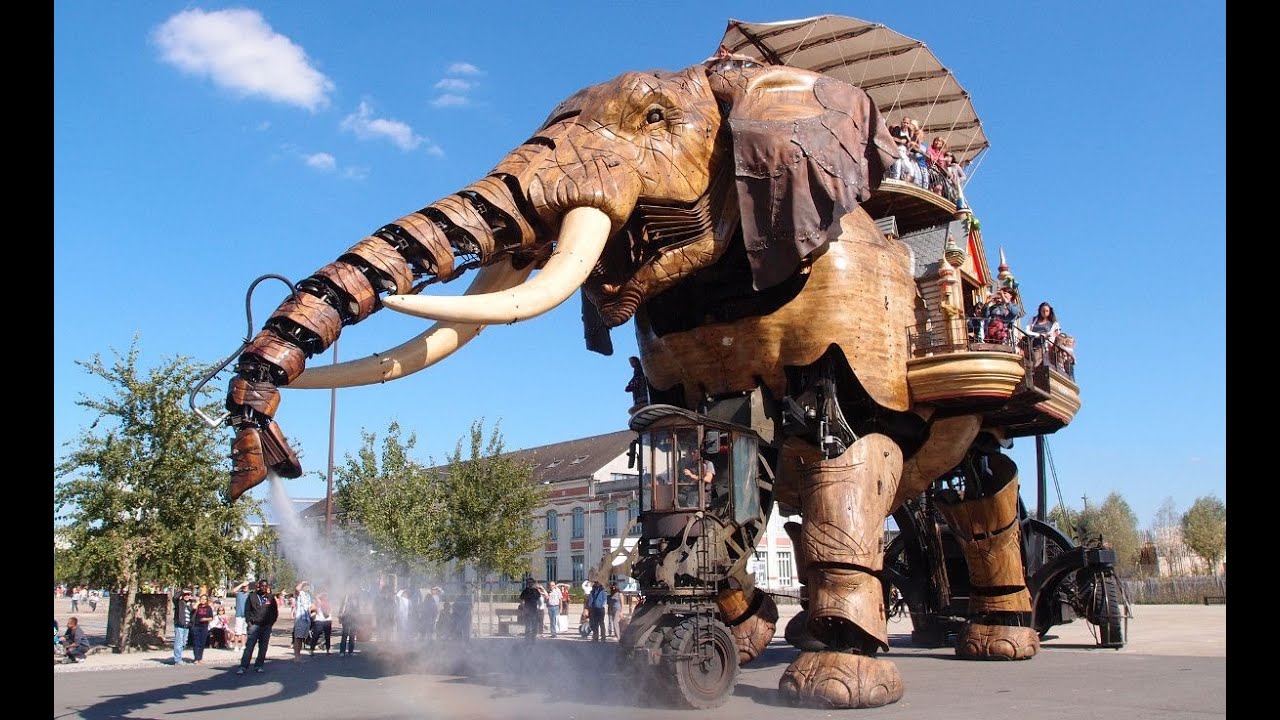 Giant Robot Elephant In Nantes, The Machine Elephant In France - YouTube