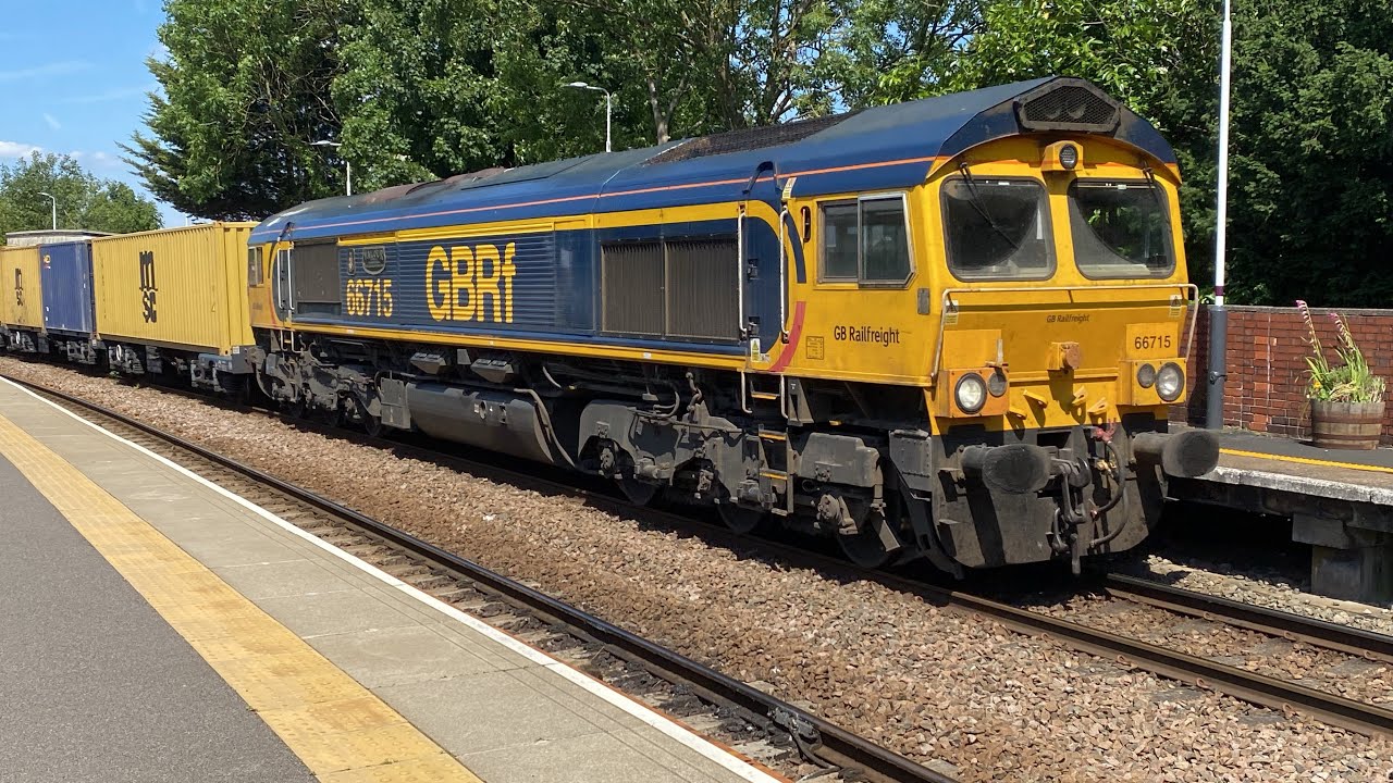 “Valour” 66715 GBRf 4L11 containers 12:49 6E Lea Road 29/7/2024 - YouTube
