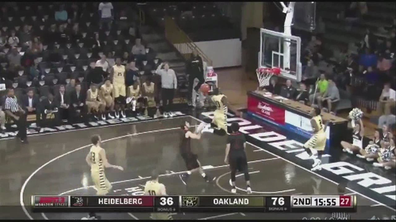 Oakland's Nick Daniels and Kay Felder combine for stellar alley-oop in ...