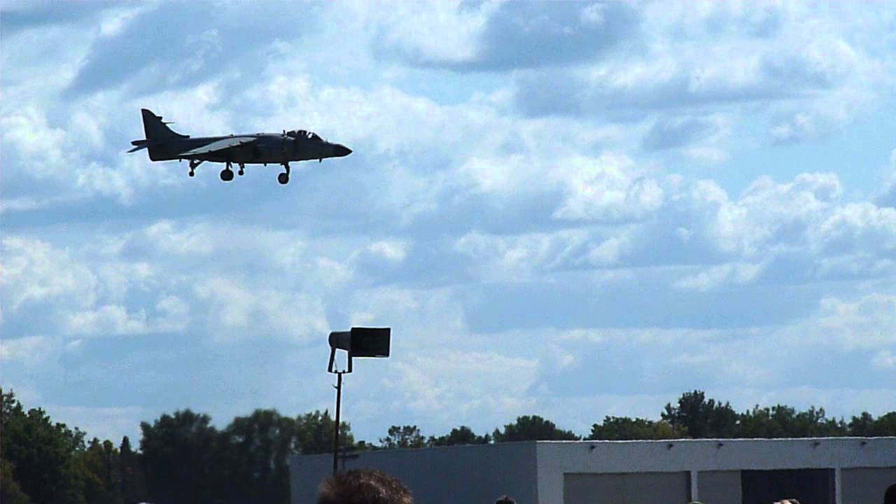 LV Airshow 2014 88 AV 8B Sea Harrier hover, bow, landing - YouTube
