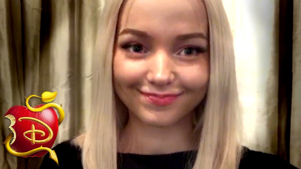Dove Cameron Spills Descendants Secret?! 😲 | Descendants - YouTube
