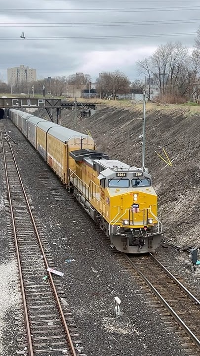 UP 5961 leads CPKC train 734 into Windsor with an amazing Hornshow!! 🚂🔥 - YouTube