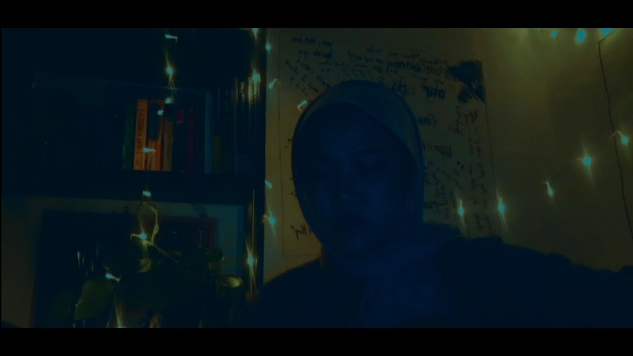 So I tried to sing slow dancing in the dark in a dark room but I failed ...