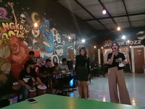 Lemah Teles || Dhevi Valencia feat Tante Sawer || NEW SYABBILA @Jangkrik Boss