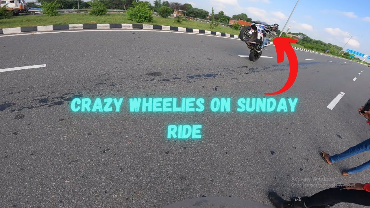 Wheelie On Sunday ride.............. - YouTube