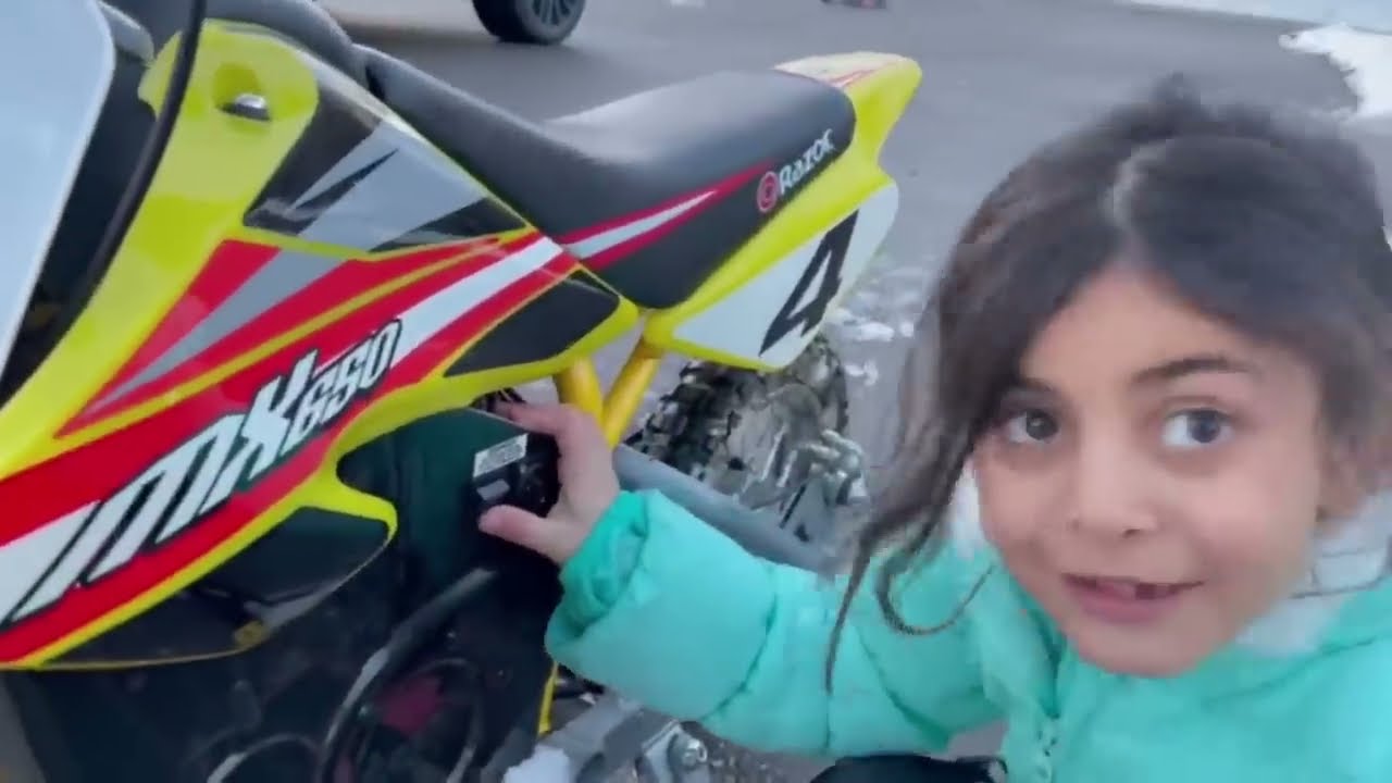 Deema and Sally Play and share rides at the playground | Fair Play for ...
