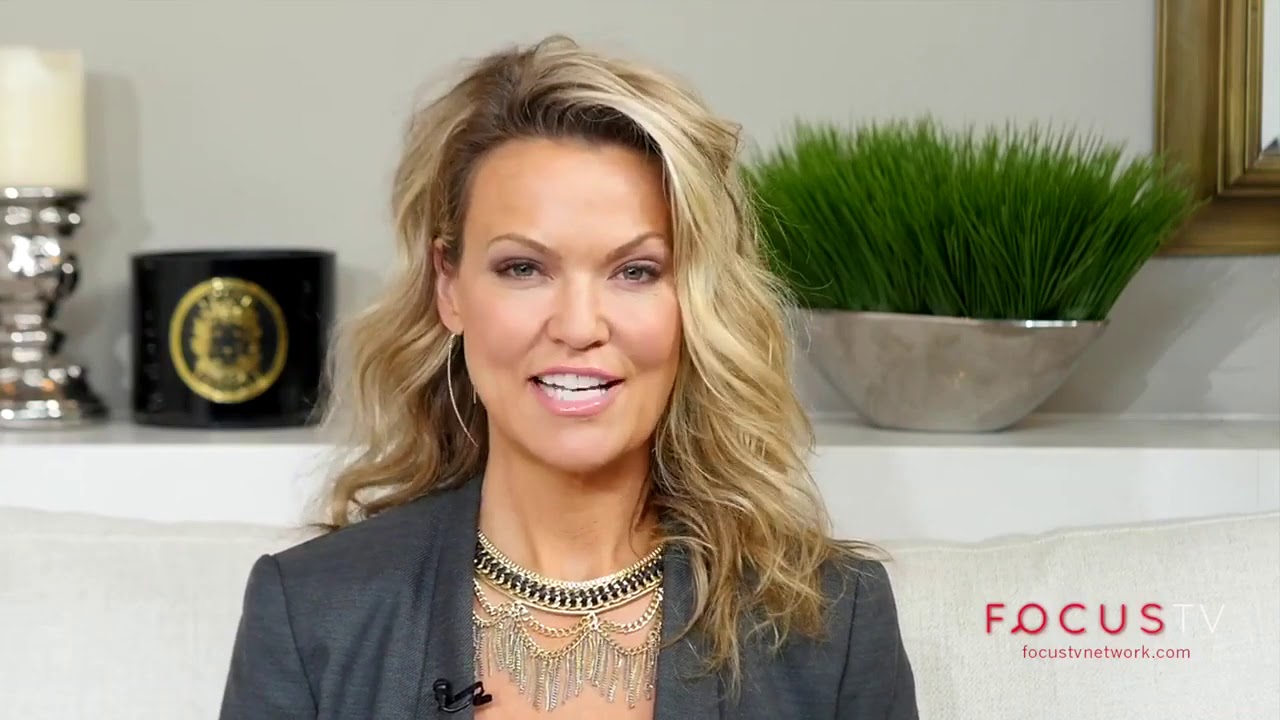 Who Is Arriane Alexander? - YouTube