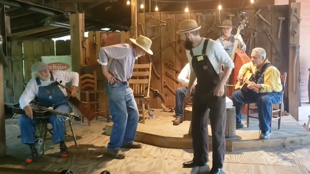 Jig Dancing at Ozark Folk Center - YouTube