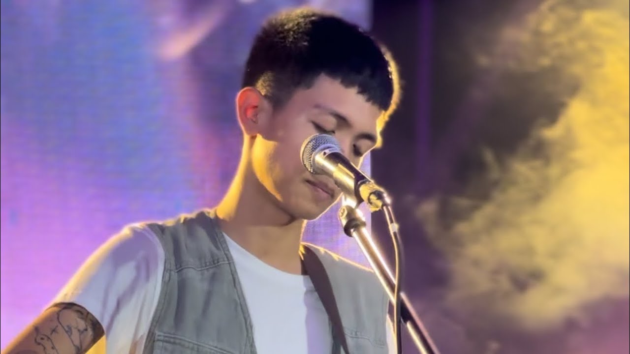 Jan Roberts • Sagip • Live at Eastwood City - YouTube