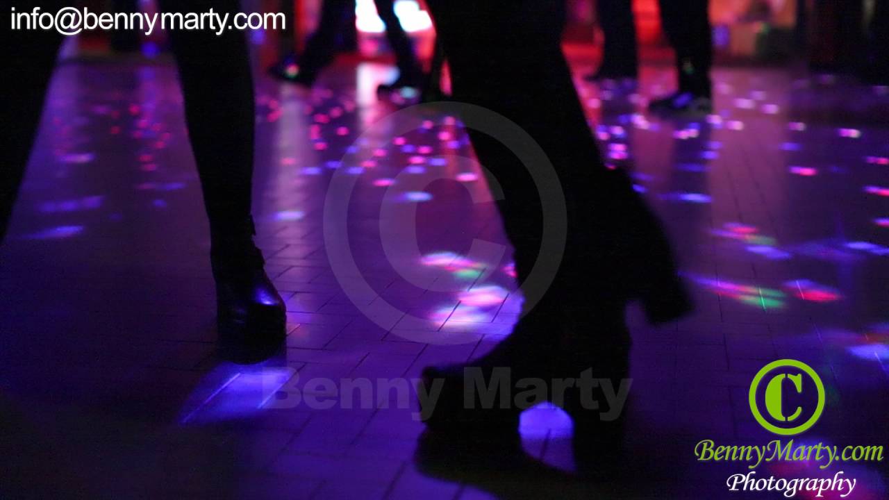 two women dancing in disco - YouTube