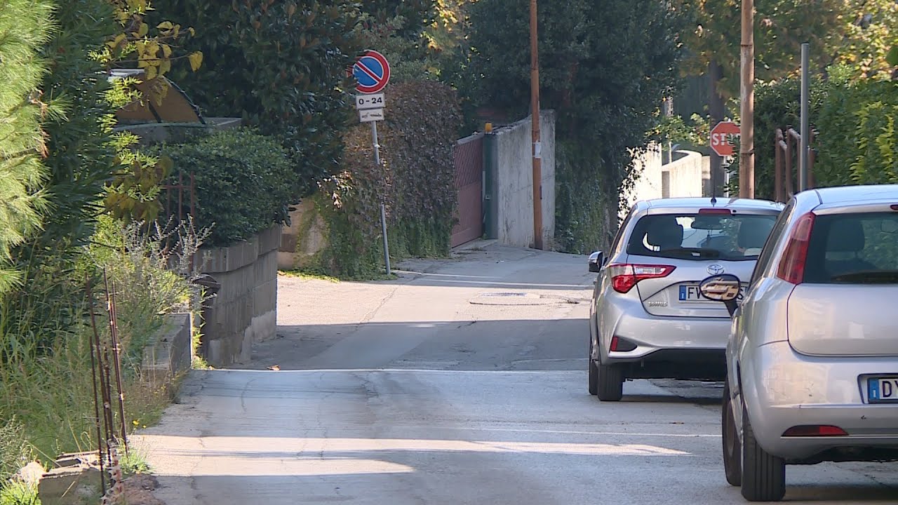 Due strade "ad alta velocità", chiesti i rallentatori - YouTube