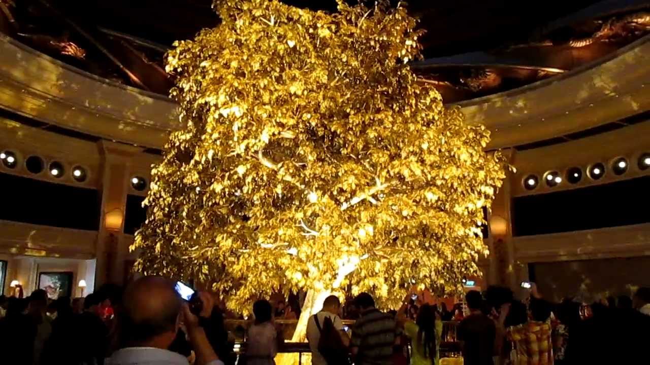 Golden Tree/Tree of Prosperity @ Wynn Macau - YouTube