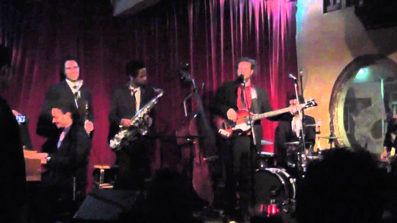 Casey Abrams and The Gingerbread Band "Tag, You're It" Room 5 Lounge 01 ...