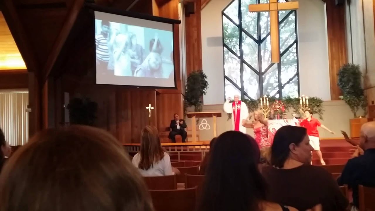 St. Luke's Methodist Church Flash Mob 6.8.14 - YouTube