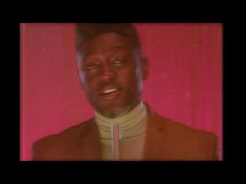 Corneille - Pause (Clip officiel)