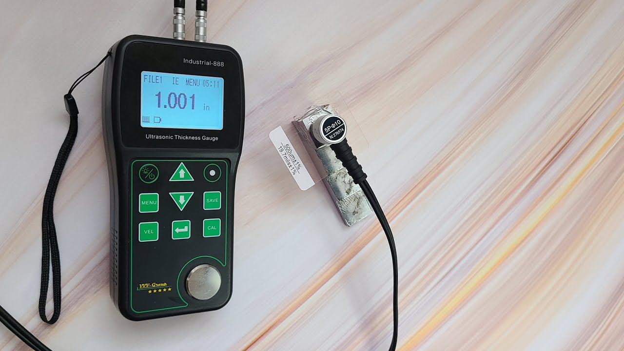 Ultrasonic Thickness Gauge Industrial-888 Measuring the Test Block ...