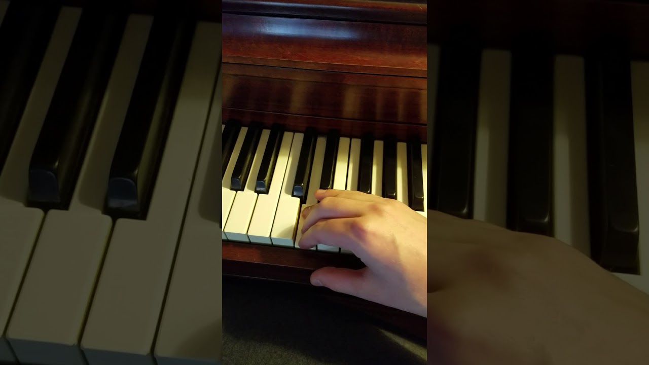 Hear piano note D3 - YouTube