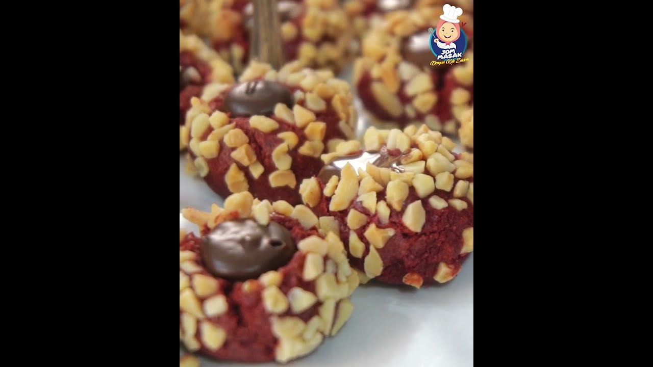 Red Velvet Almond Cookies Episode 483 - YouTube