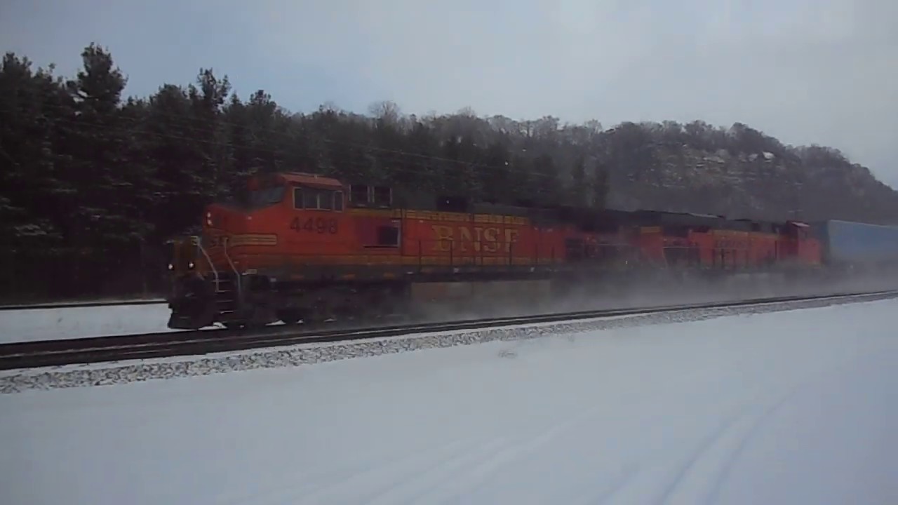 BNSF 4498 w/Q-CHCSSE 12/14/19 - YouTube